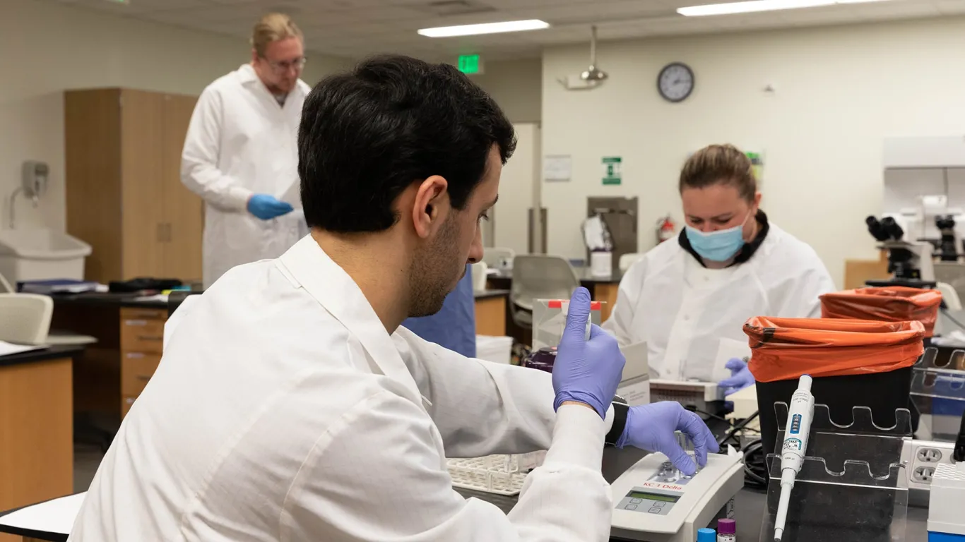 Medical Lab Technology Degree | North Hennepin C.C.